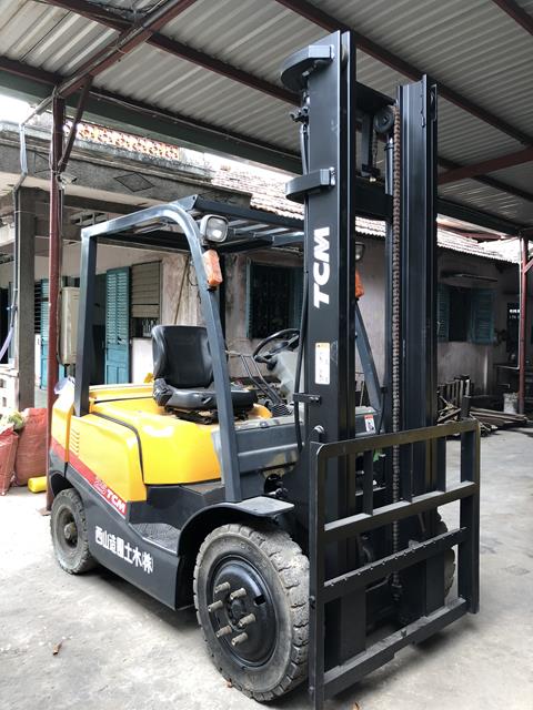 xe nâng TCM 2,5 tấn Cũ FD25Z3